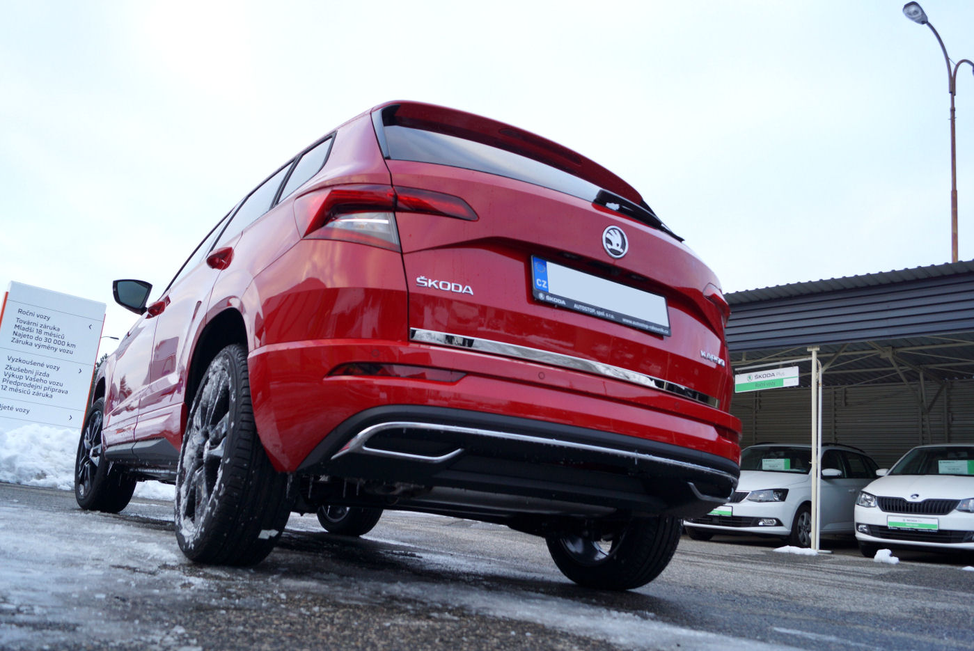 Škoda Karoq - NEREZ CHROM spodní lišta zadních 5.dveří - OMTEC ...